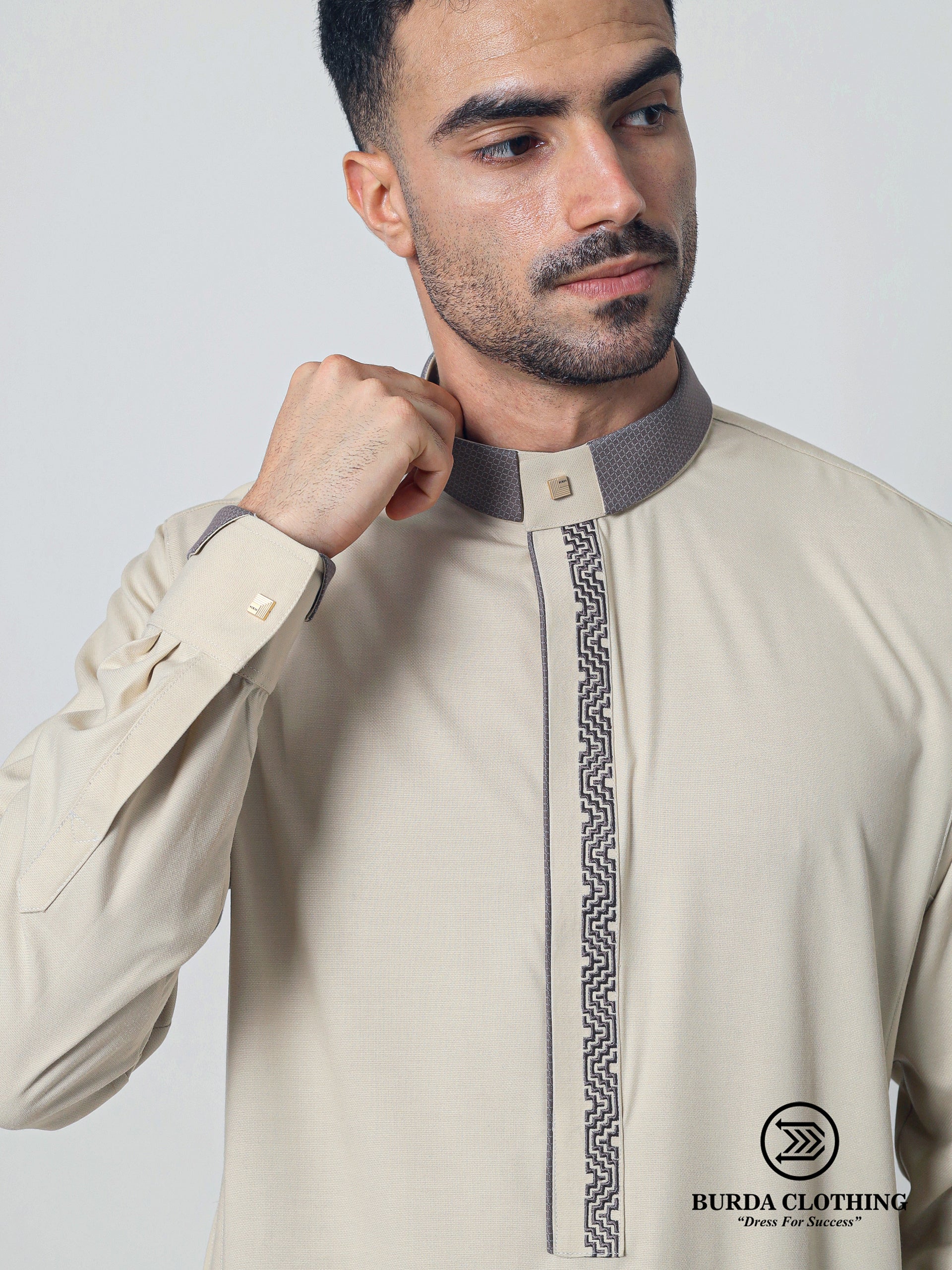 Adult Thobe 312 Gold – Burdaclothing